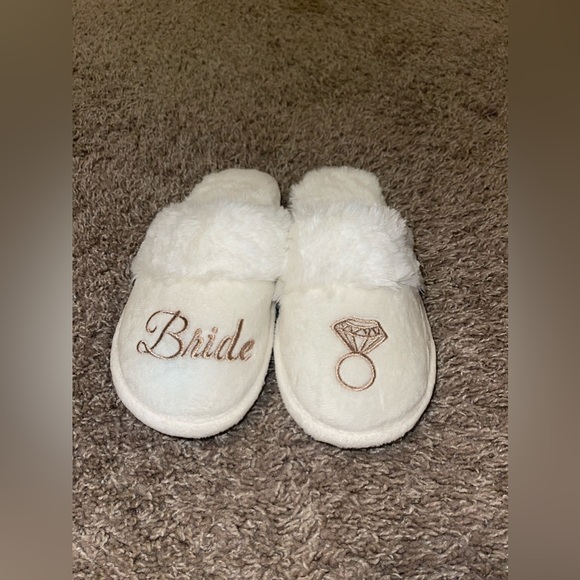 David's Bridal | Shoes | Bride Wedding Day Slippers | Poshmark